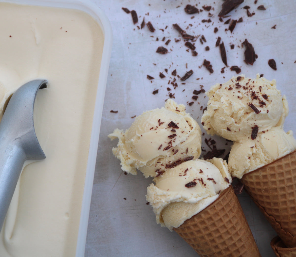 Devonshire Cream Ice Cream – 2 Litre Tub – Salcombe Dairy